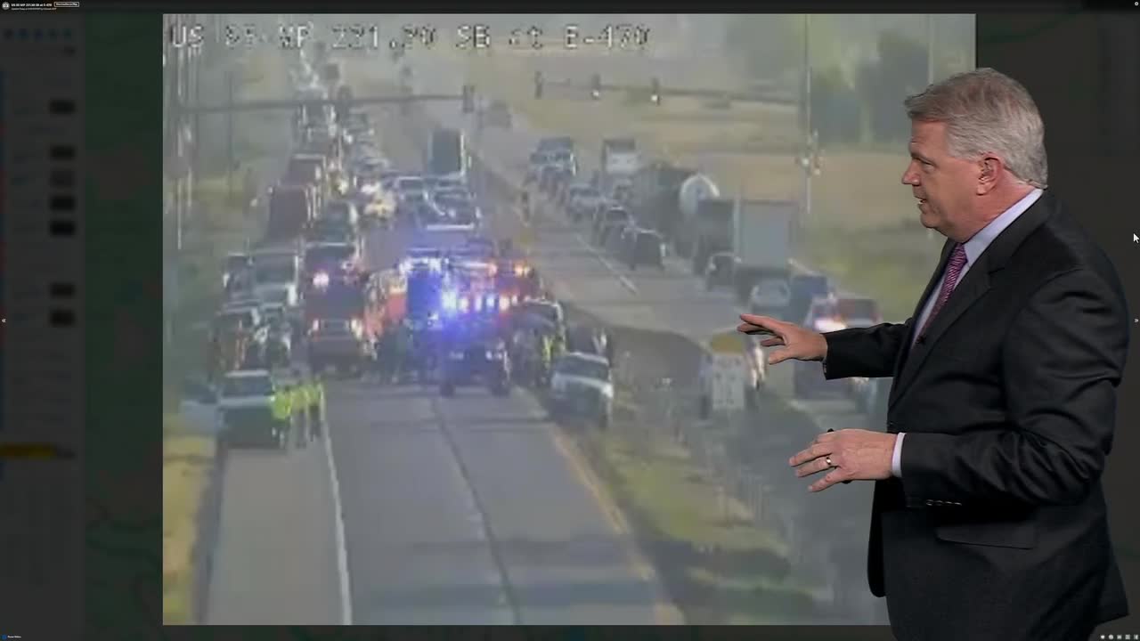 Major crash closes US 85 near E-470