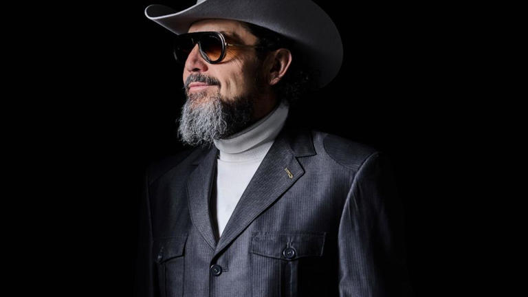 A caballo: Reyli Barba se reinventa con mariachi junto a Edén Muñoz y ...
