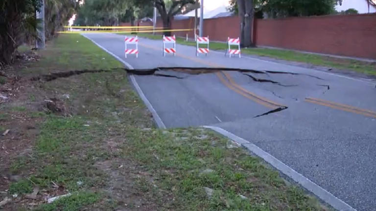Sinkhole shuts down section of Wymore Road in Maitland, officials say