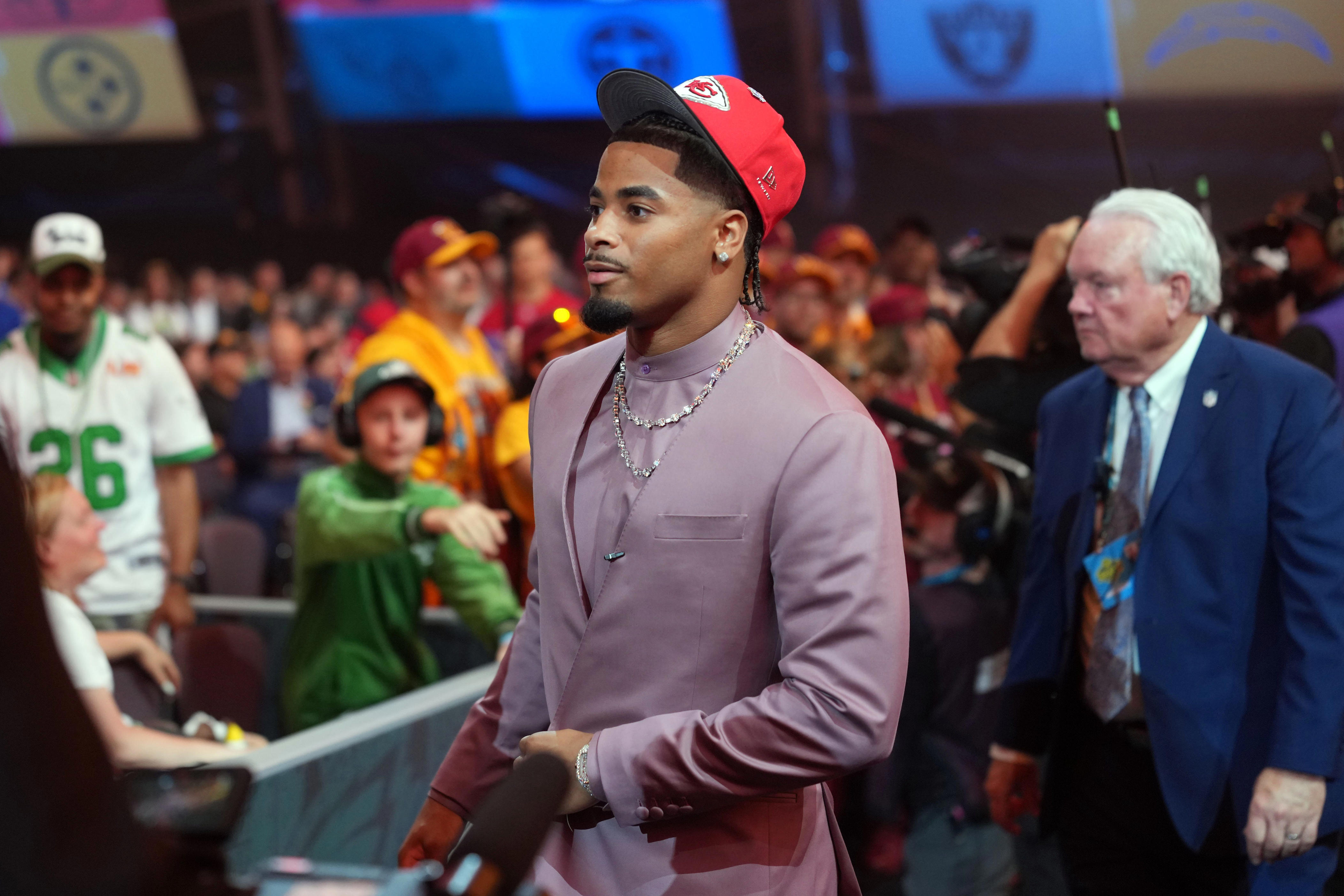 NFL analyst lists Mansoor Delane on a potential 2026 top rookies list