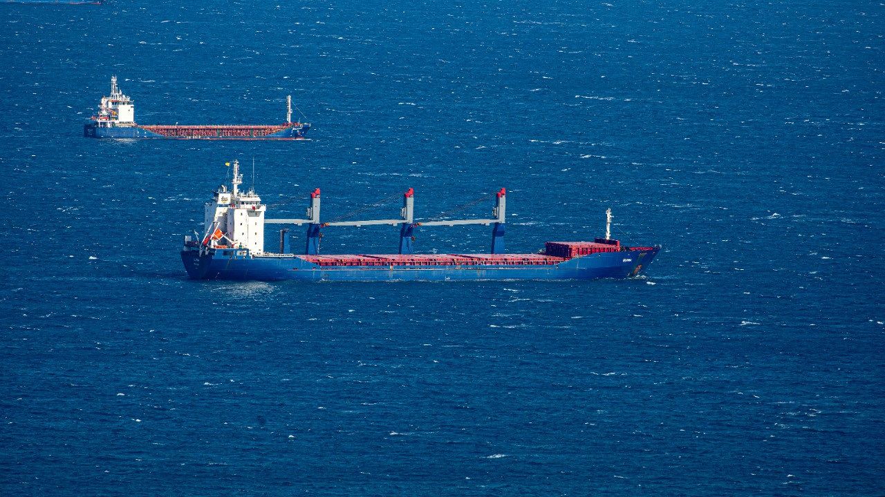 Iran seizes a Chinese-operated 'floating armory' off the UAE coast ...