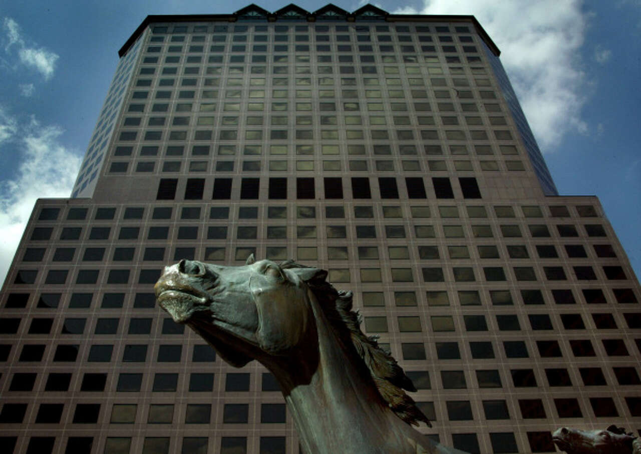 Iconic Las Colinas office complex sells to new partnership