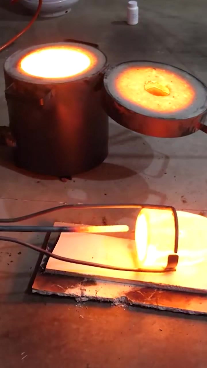 Aerogel protects me from lava