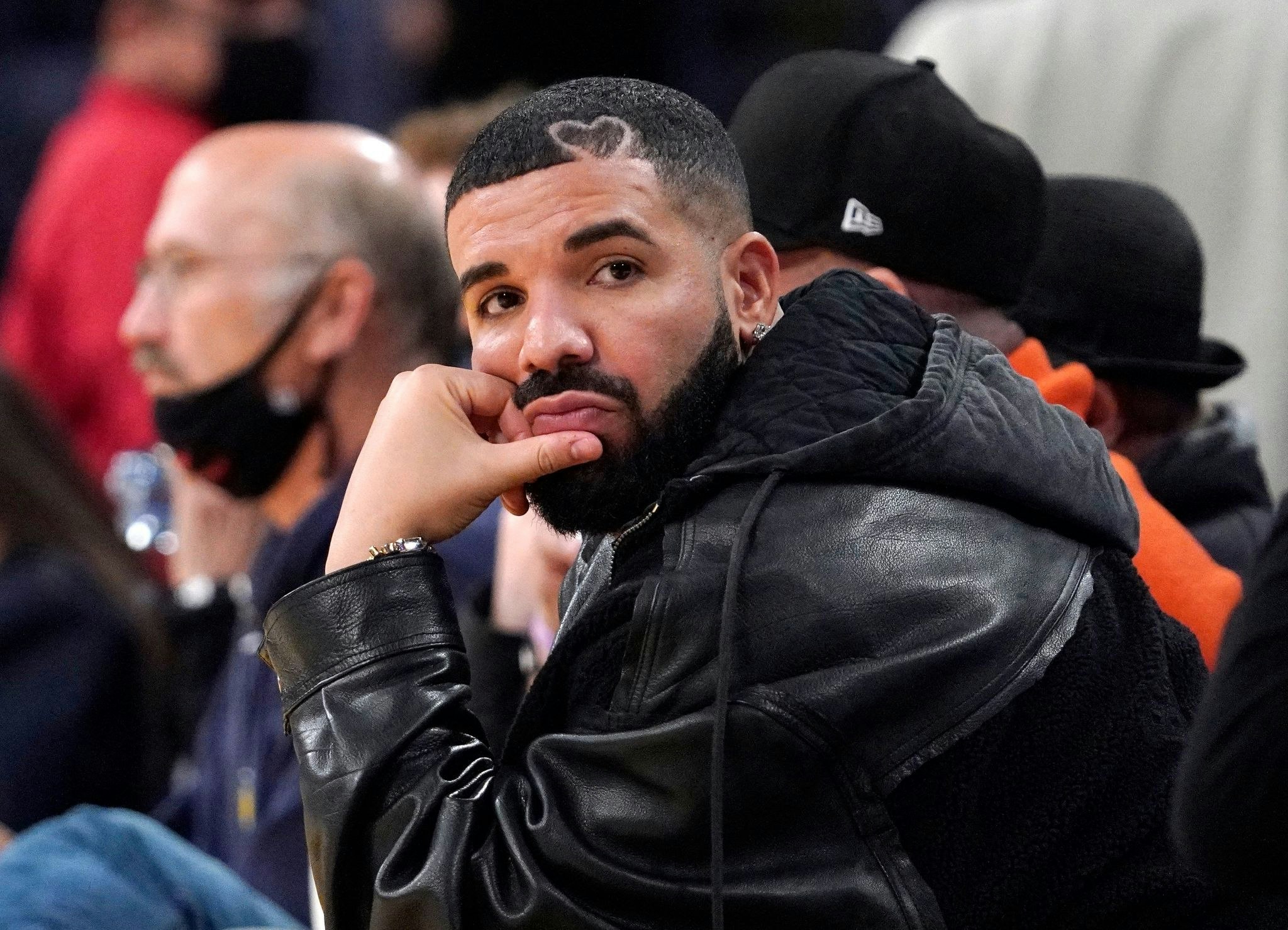 Drakes großer Gegenschlag: Rapper veröffentlicht drei Alben und rechnet ...