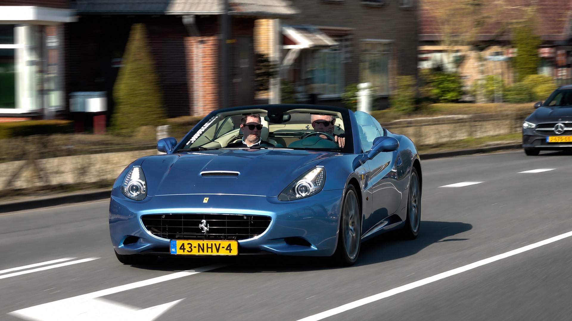 Rare Ferrari California runs wild on public road