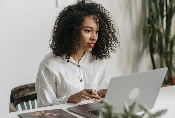 15 habits that can sabotage workplace success and productivity