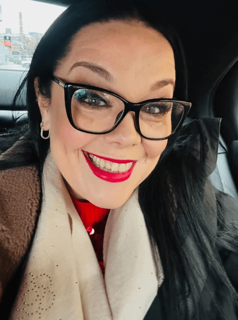 Emmerdale's Lisa Riley pens emotional statement after 'gentleman' ITV ...