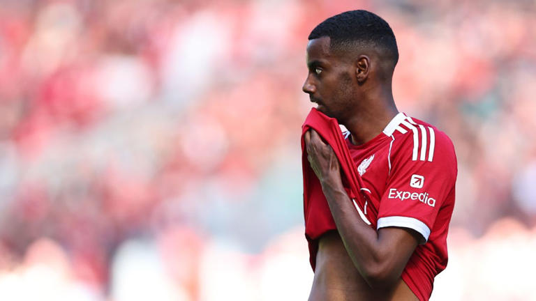 Mohamed Salah back in Liverpool squad; Alexander Isak ruled out