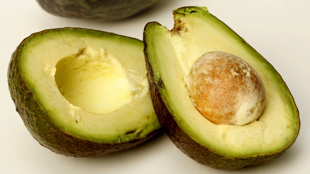 New research compares nutrient benefits of avocado and peanut butter