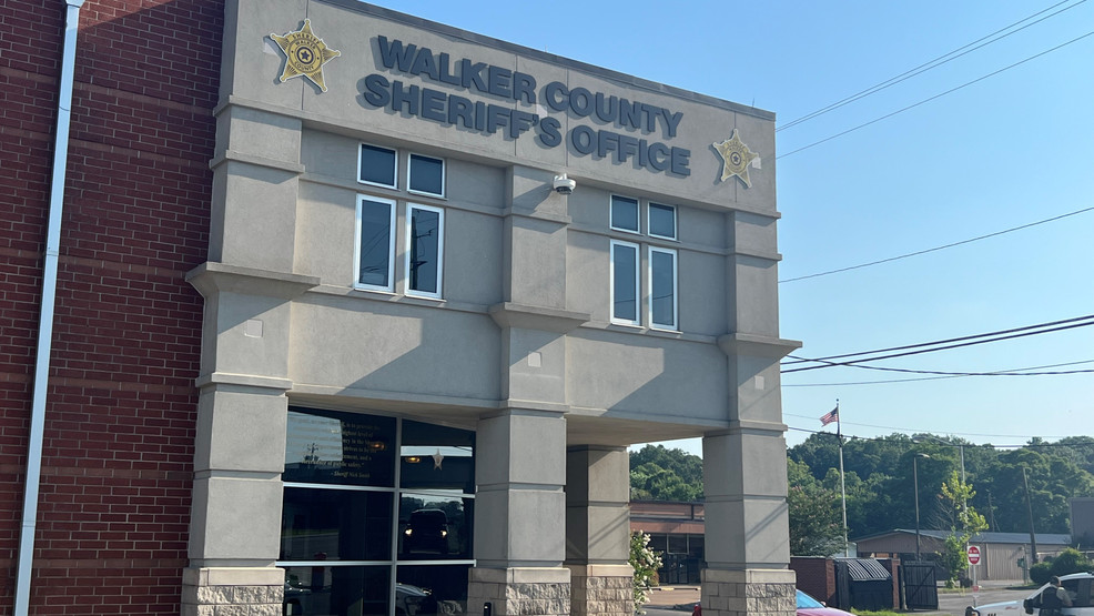 Judge rules Walker County sheriff controls hiring, not pay structure