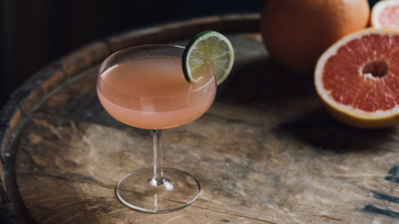 12 famous writers from history and their favorite cocktails