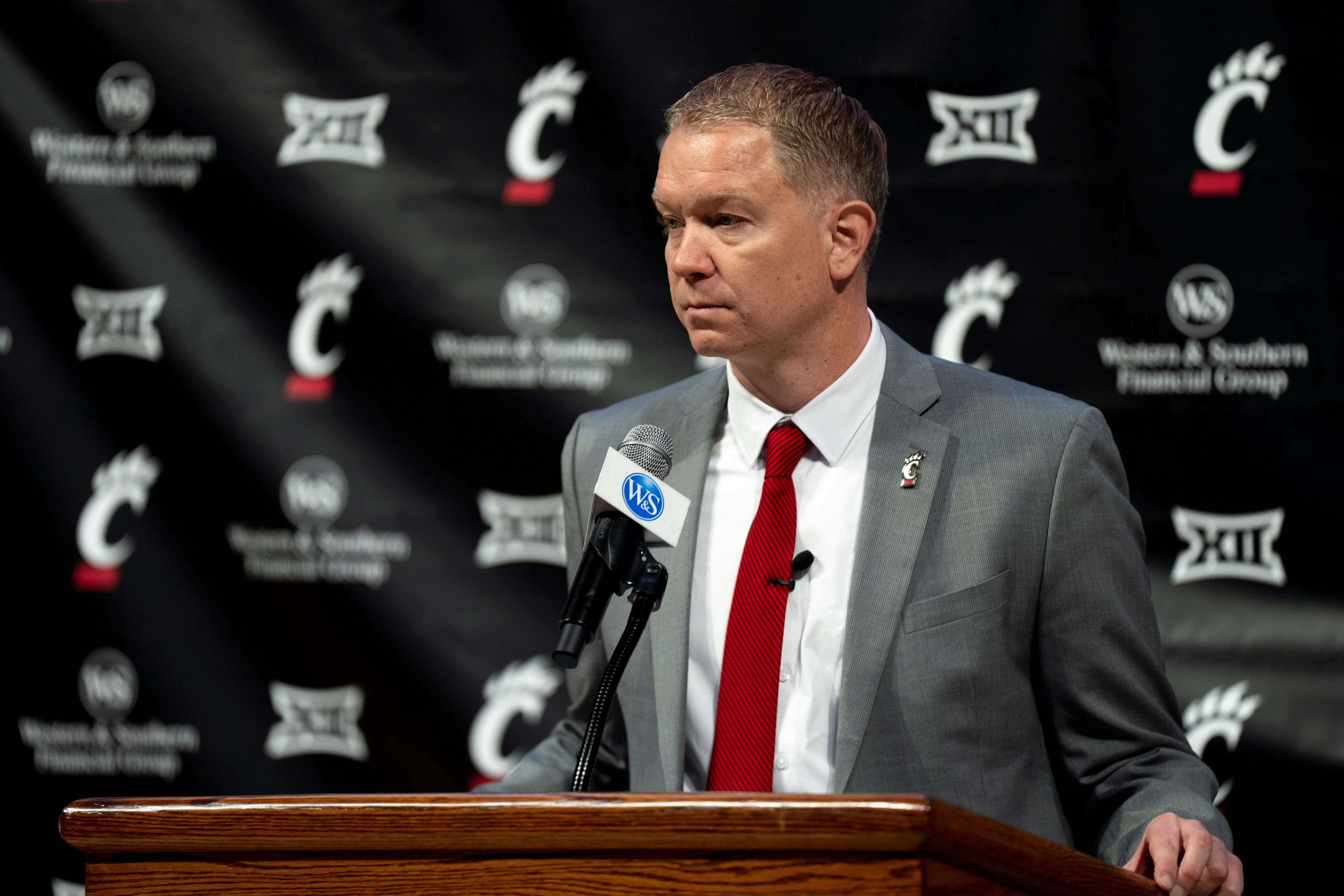 Jerrod Calhoun adds new assistant coach to UC Bearcats basketball team