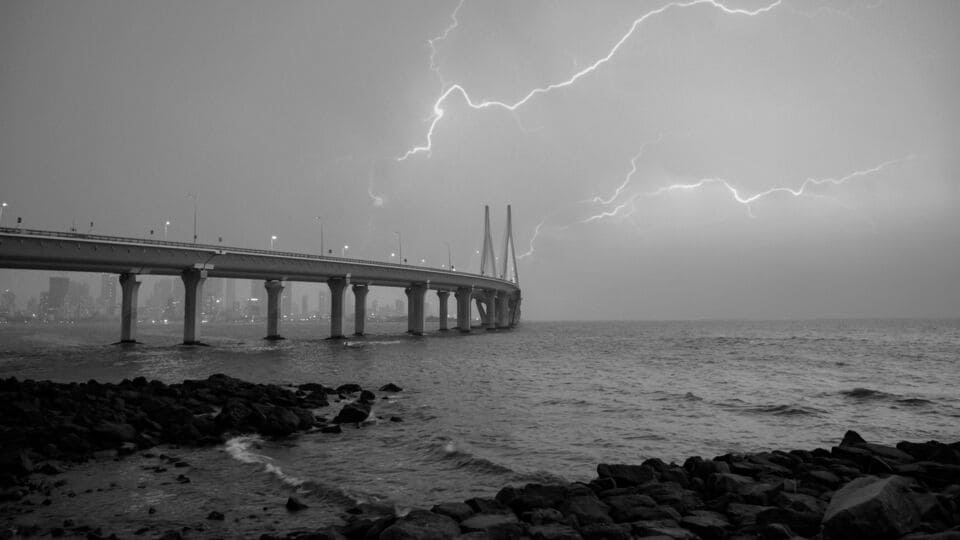 Monsoon likely to hit Kerala around 26 May, may boost kharif sowing