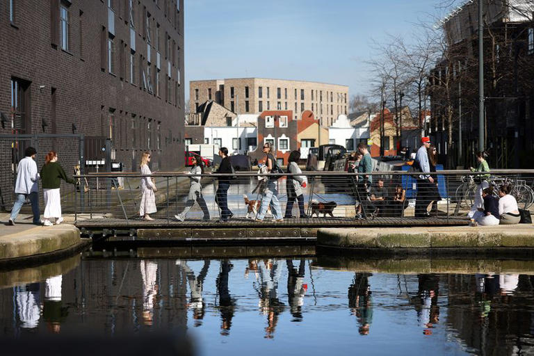 Met Office reveals exact date Greater Manchester will soar to 25C next ...