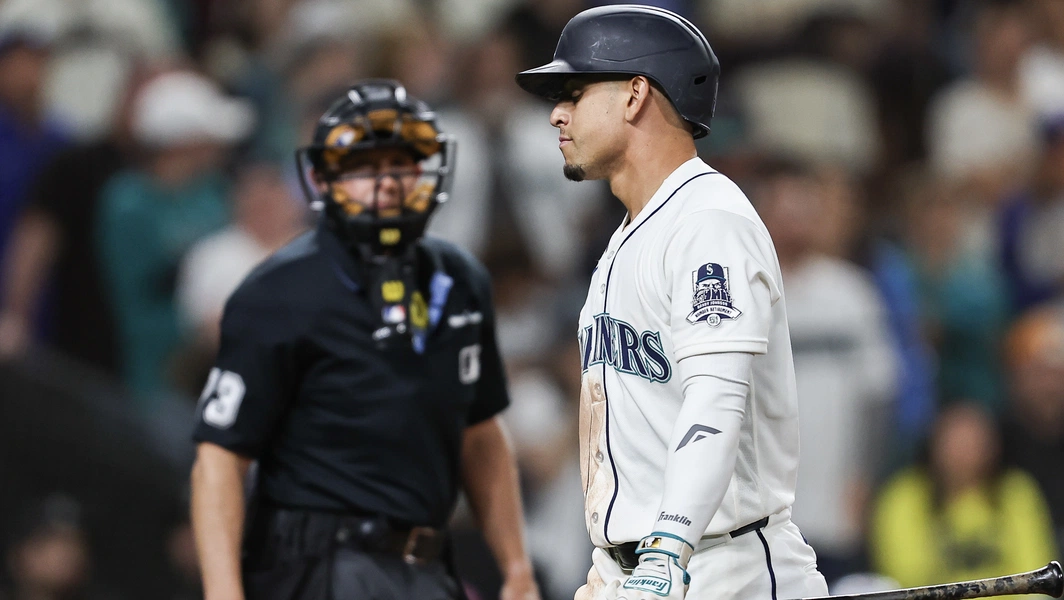 Mariners weigh dropping Rivas as roster crunch deepens