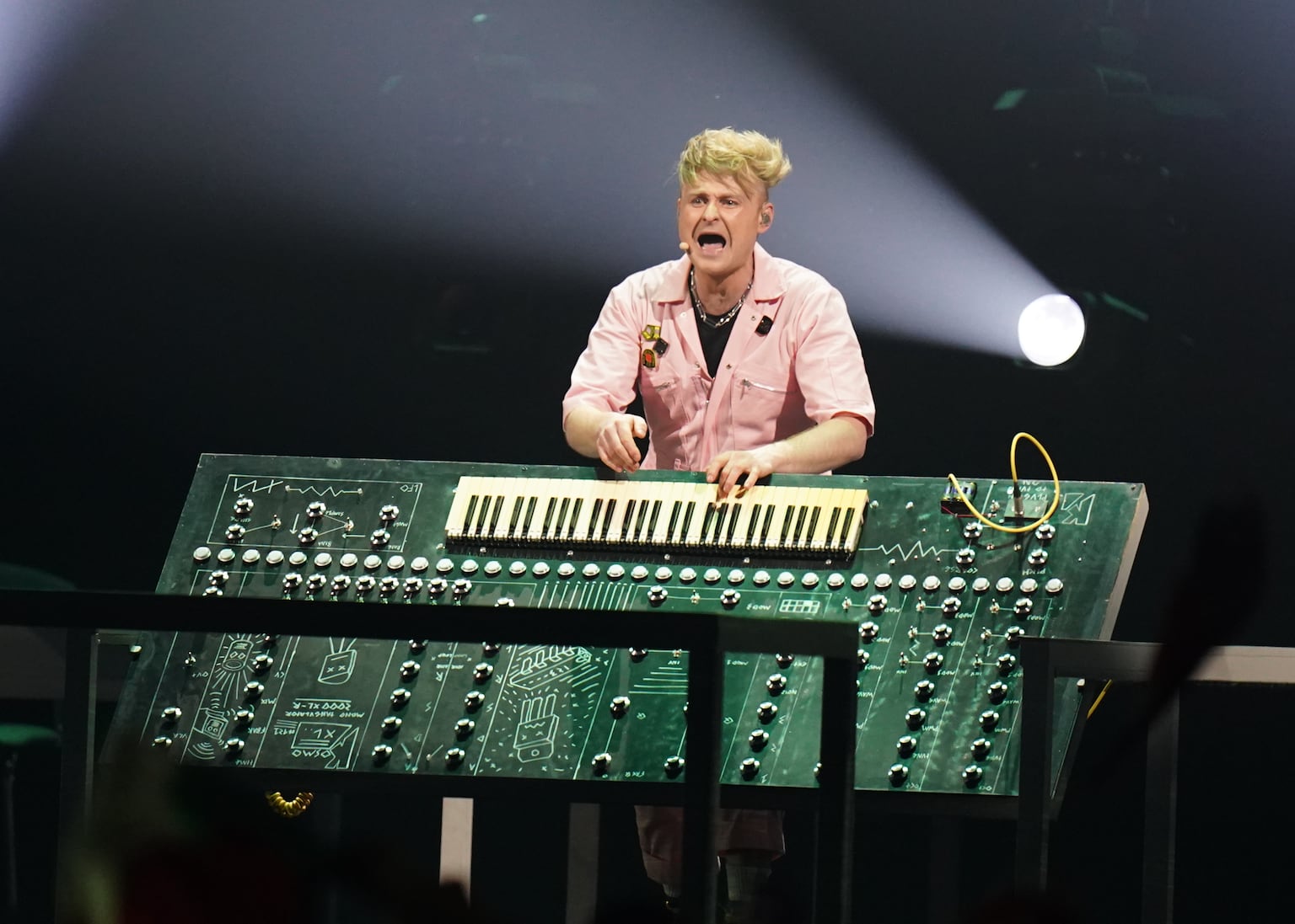 Eurovision grand final rehearsal restarted after curtain fails to open