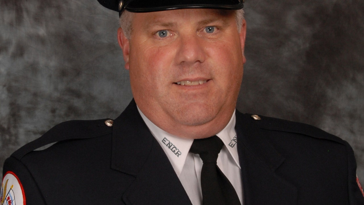 Veteran Chicago Fire Department member dies during training exercise ...