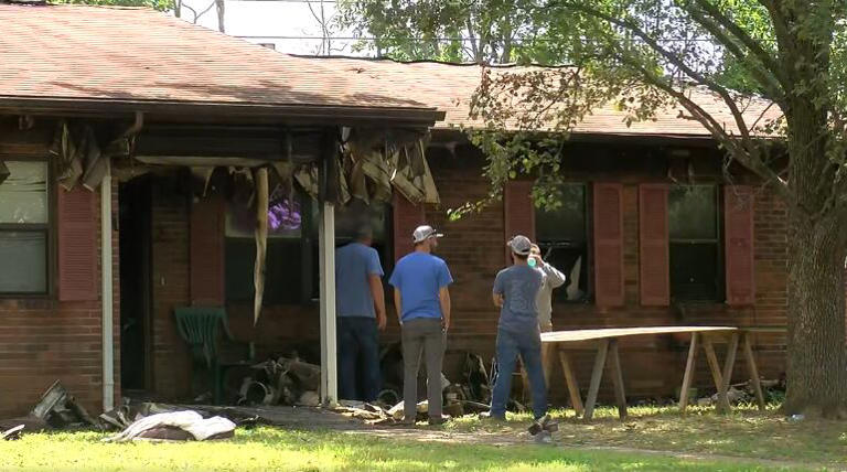 Dog alerts owner to apartment fire that injured 2 in Beaver Dam