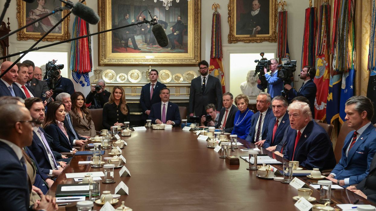 This George Costanza theory explains everything about how Trump's team ...