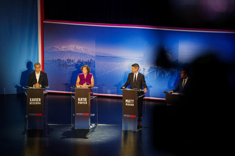 Panicked California Democrats are pushing a risky strategy: Wait till ...