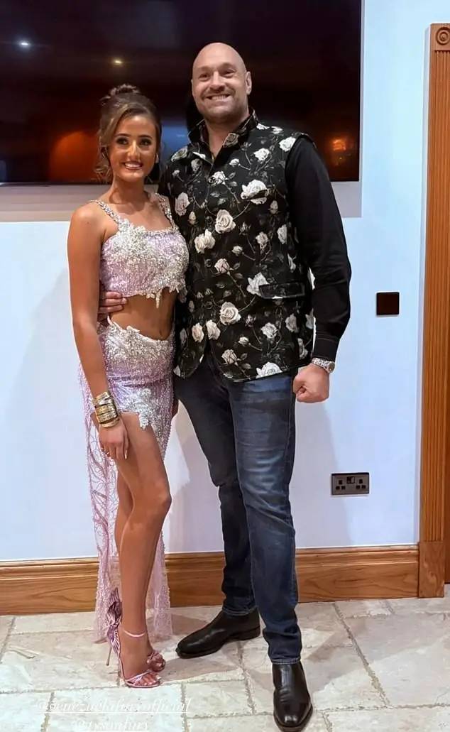 Tyson Fury's strict rules for 16-year-old daughter Venezuela ahead of ...