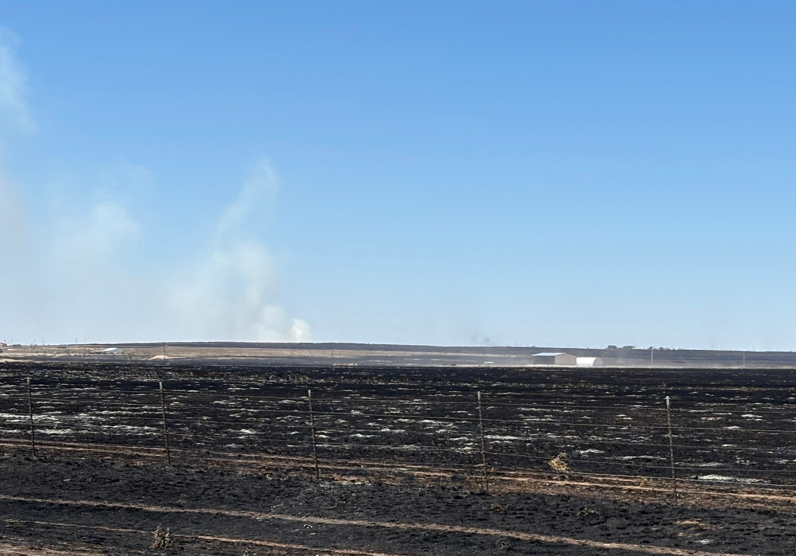 Wildfires in Randall County spreading rapidly Friday