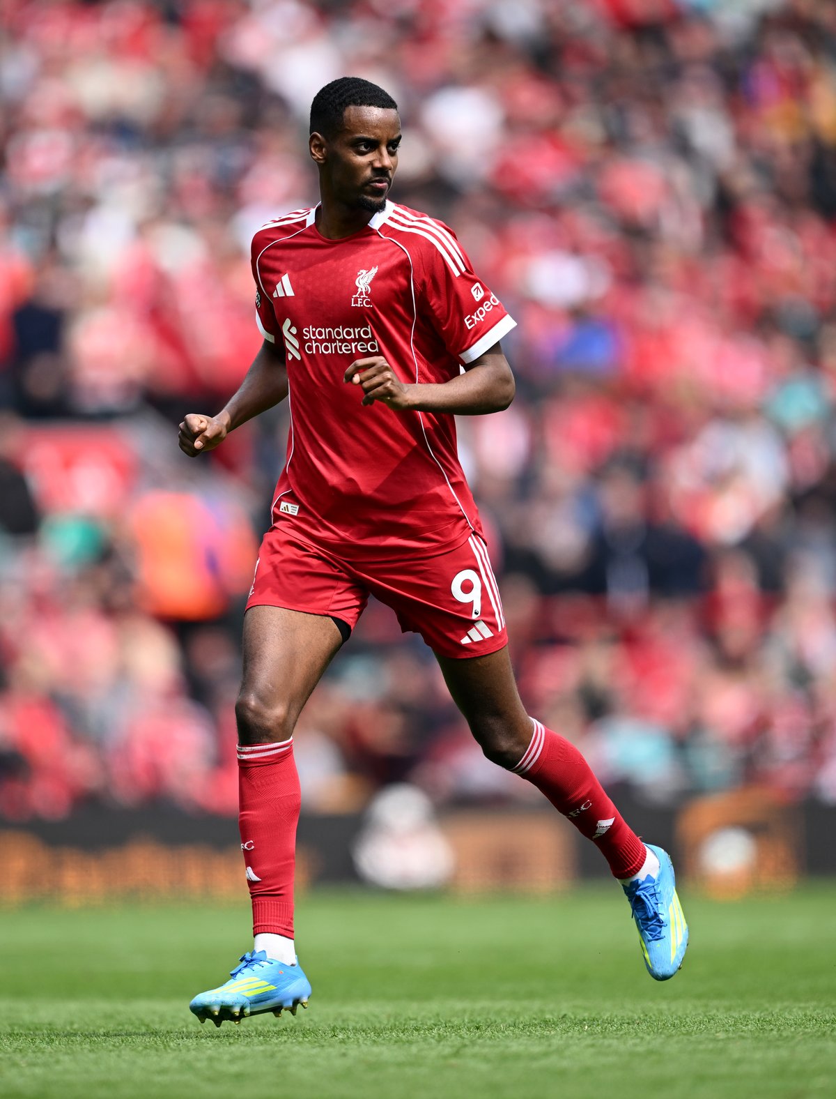 Slot explains latest Isak injury amid double Liverpool fitness blow