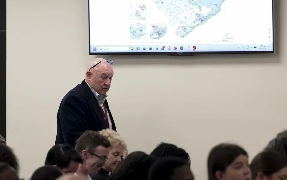 Republicans gain redistricting edge as Democrats face setbacks
