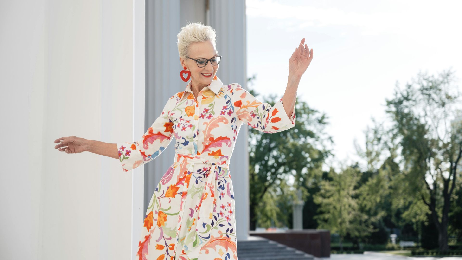 10 dresses that look elegant after 50 & 10 that feel too junior