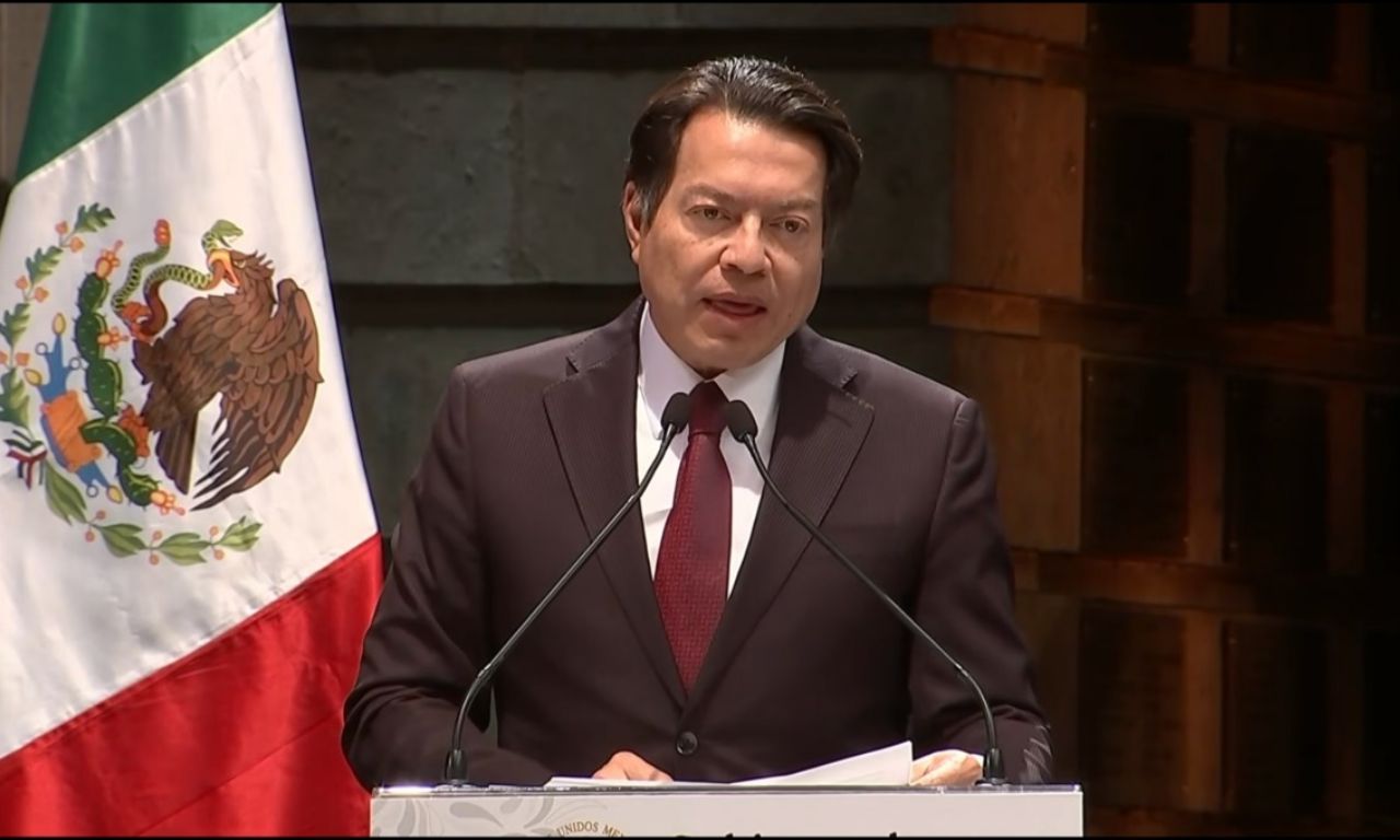 Mario Delgado anuncia aumento salarial de 9% a maestros | VIDEO