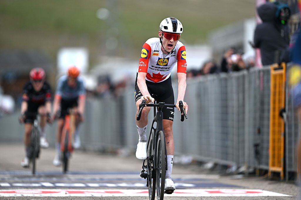 Derek Gee-West to remain Lidl-Trek GC leader despite trailing teammate ...