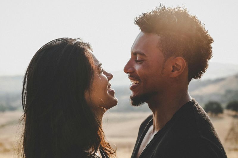 11 qualities that often draw emotionally healthy men