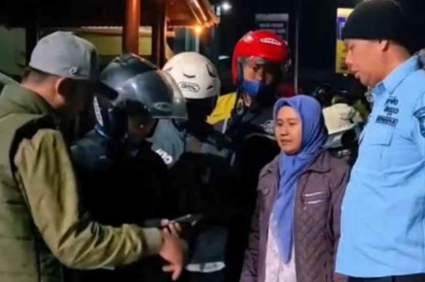 Pemkab Probolinggo evaluasi sistem tiket daring di Gunung Bromo
