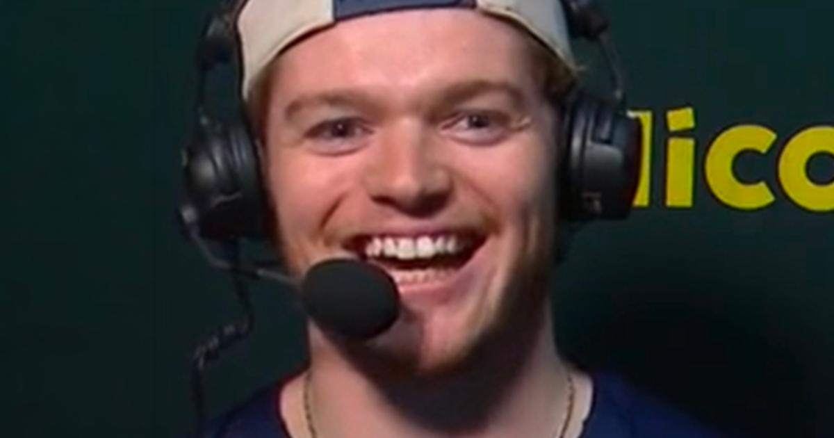 Cole Caufield régale les fans du CH à la fin de son entrevue d’après ...