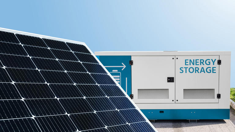 Sunraycer secures $901m for Texas solar and storage projects