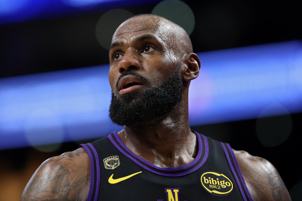 Kenny Smith doesn't hold back on LeBron James amid Lakers rumors