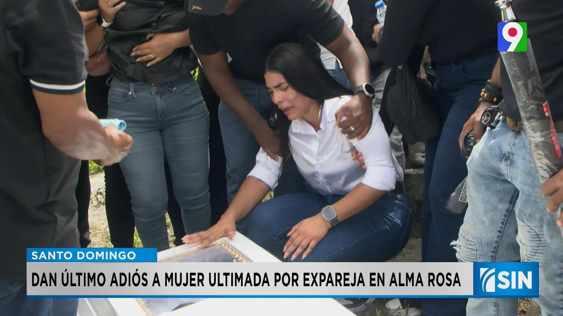 Entre lagrimas despiden restos de joven fallecida de Alma Rosa ...