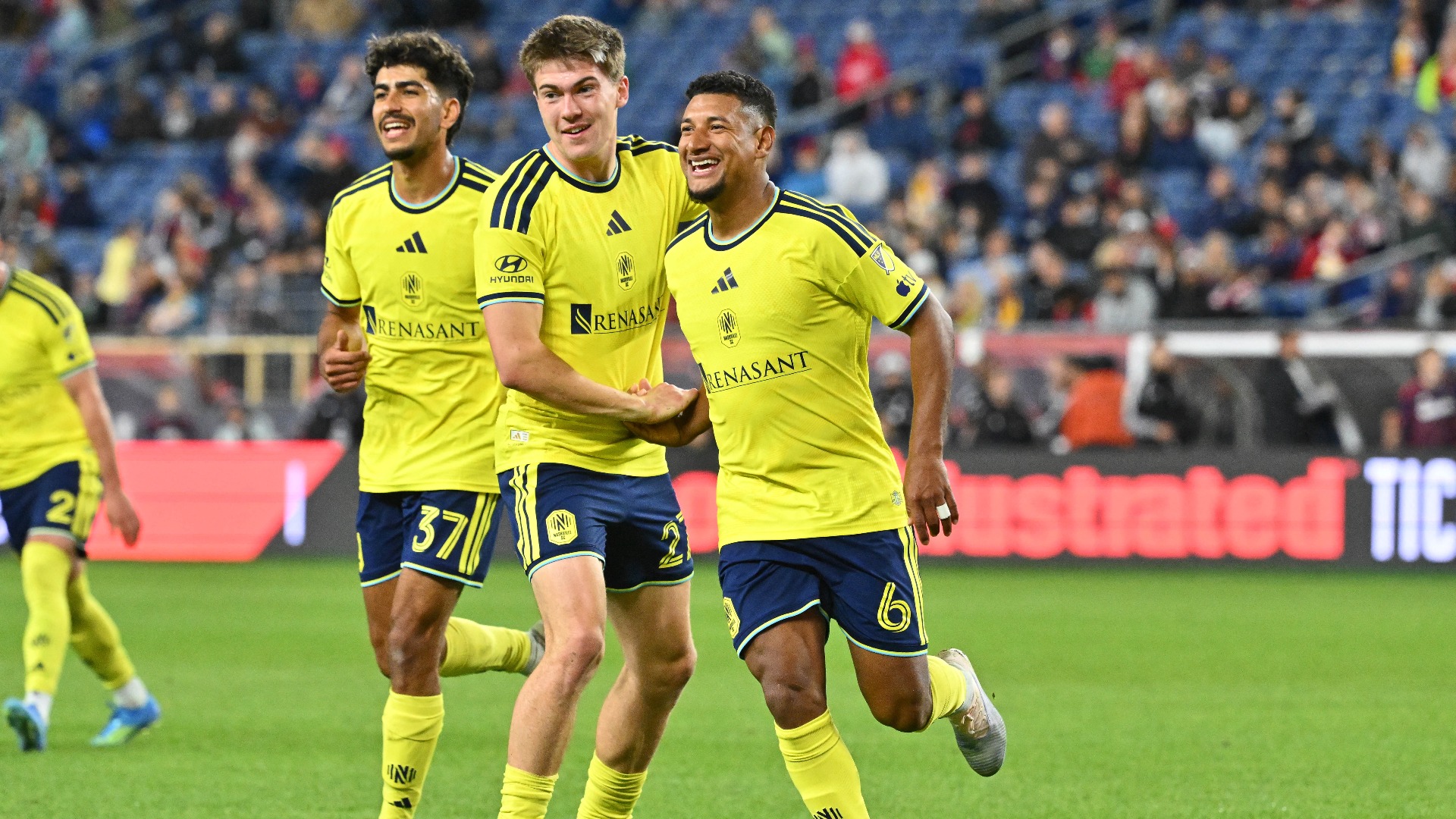 Nashville tops MLS standings, NY Red Bulls struggle
