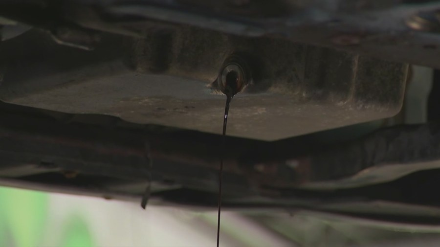 Motor oil prices rising, service centers asked to cut supply