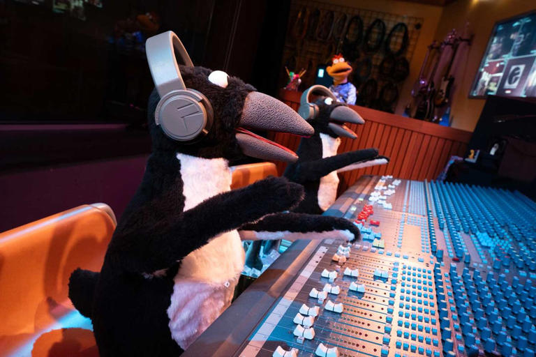 First look: New Rock ‘n’ Roller Coaster at Disney World — including the ...