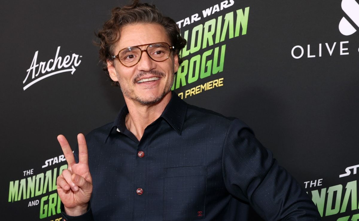 Pedro Pascal says he wants to keep playing The Mandalorian as long as ...
