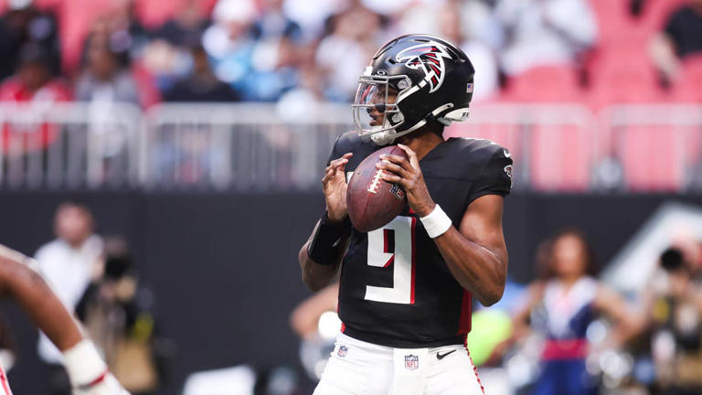 Falcons coach reveals plan for Michael Penix Jr., Tua Tagovailoa