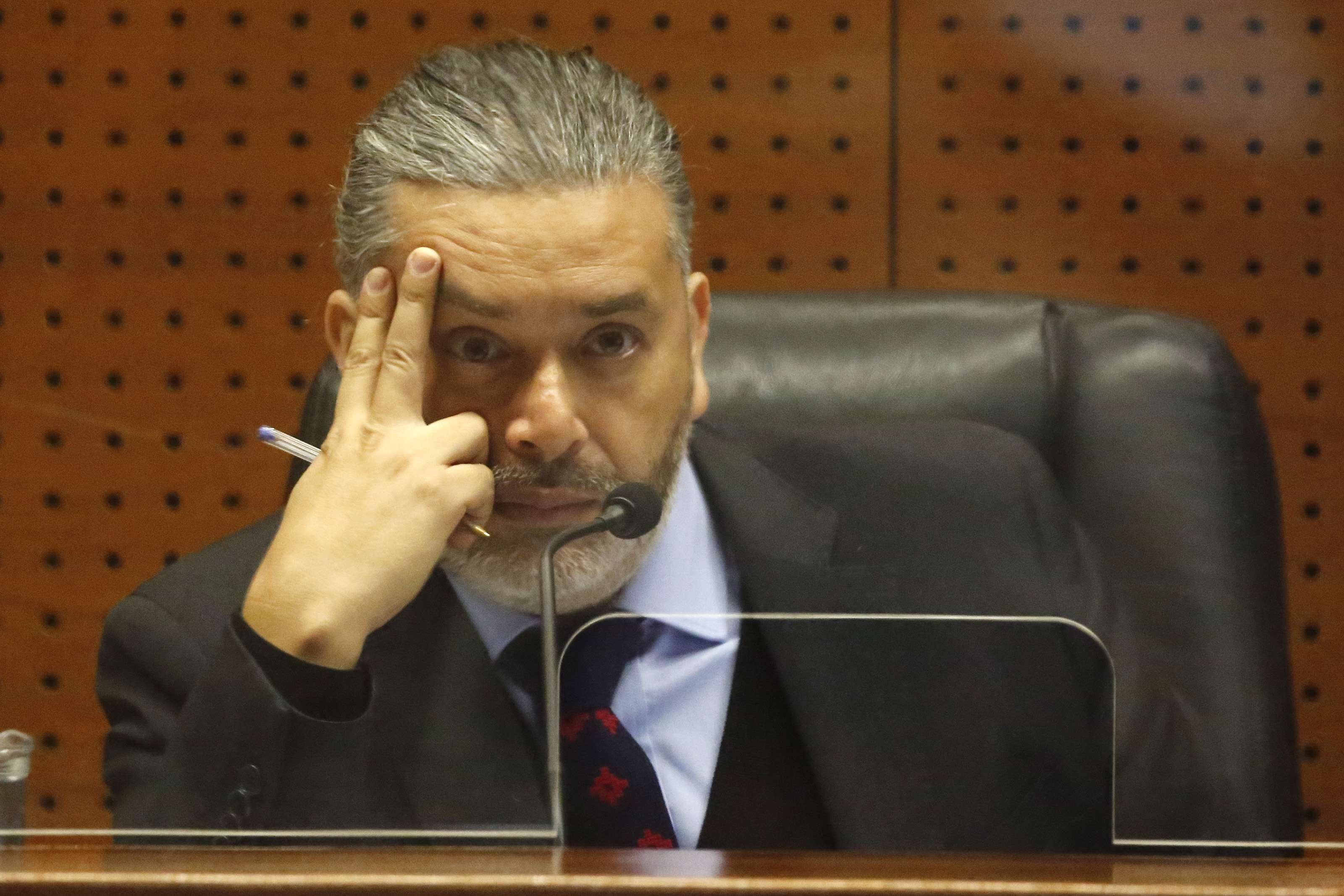 Todos contra Daniel Urrutia: UDI suma apoyos de diputados PNL, RN y ...