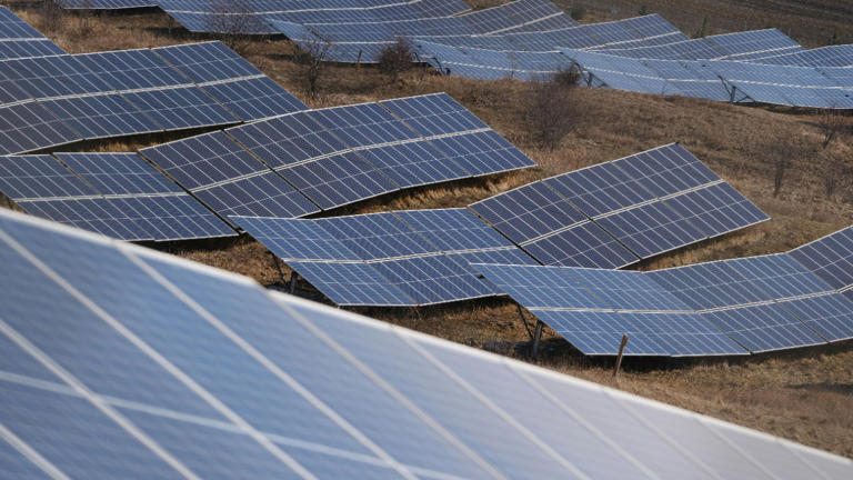 Heat waves are cutting solar panel output just when grids need it most ...