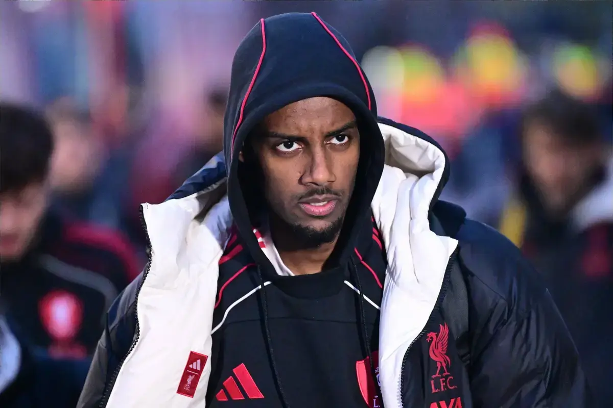 Arne Slot provides Alexander Isak injury update ahead of Aston Villa clash