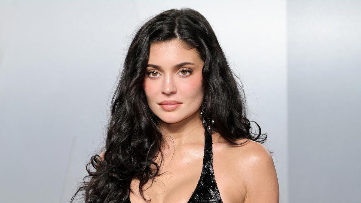 Kylie Jenner recalls telling parents she was pregnant at 19: 'Crazy time'
