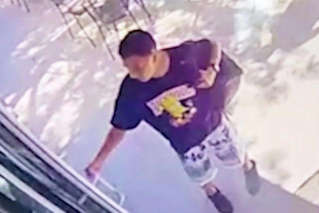 Teen with autism goes missing after boarding flight to Miami without ...