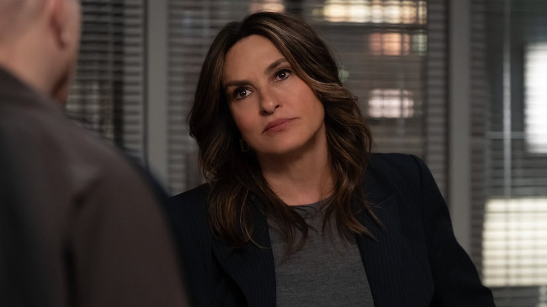 What happens to Mariska Hargitay's Olivia Benson in 'SVU' season 27 finale?