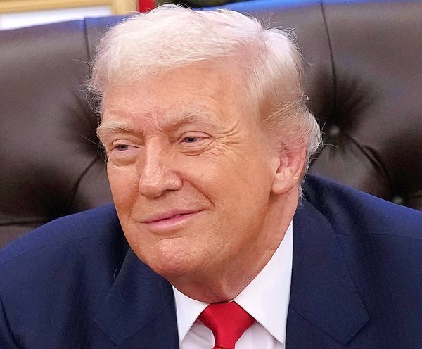 Trump reports major tech stock trades in filing