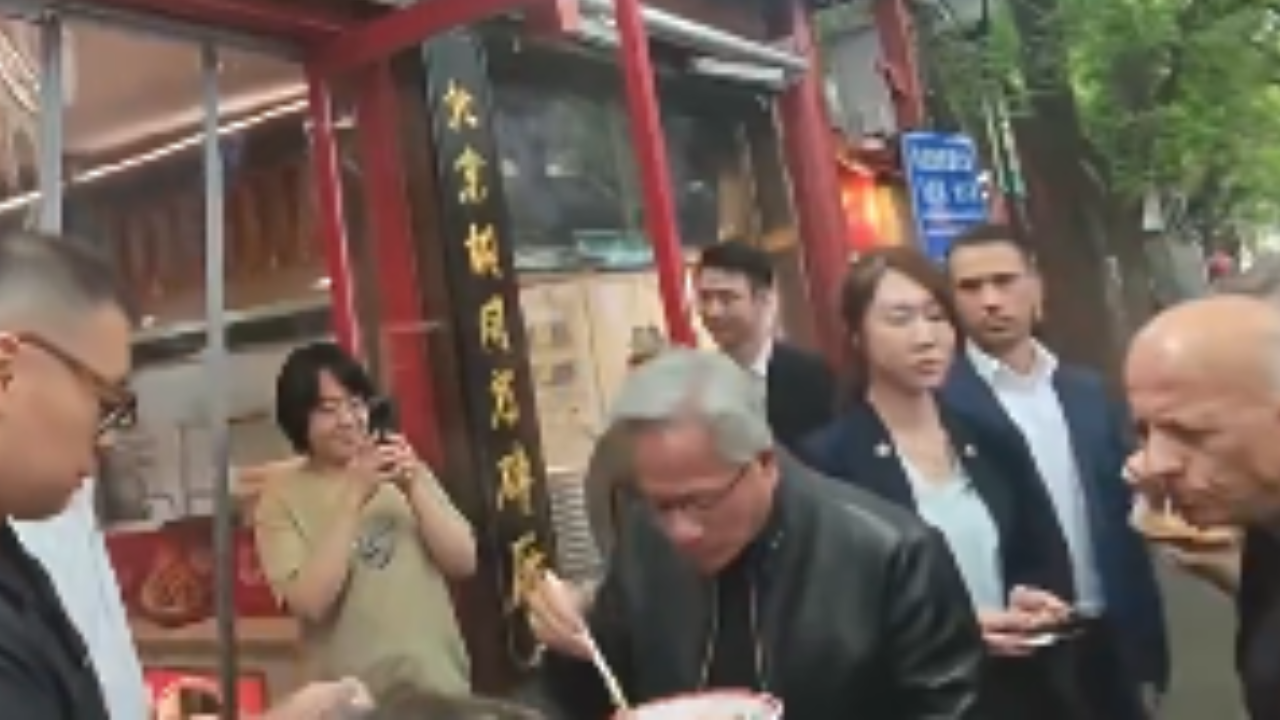 Nvidia Ceo Jensen Huang Takes Noodle Break Eats Beijing Street Food